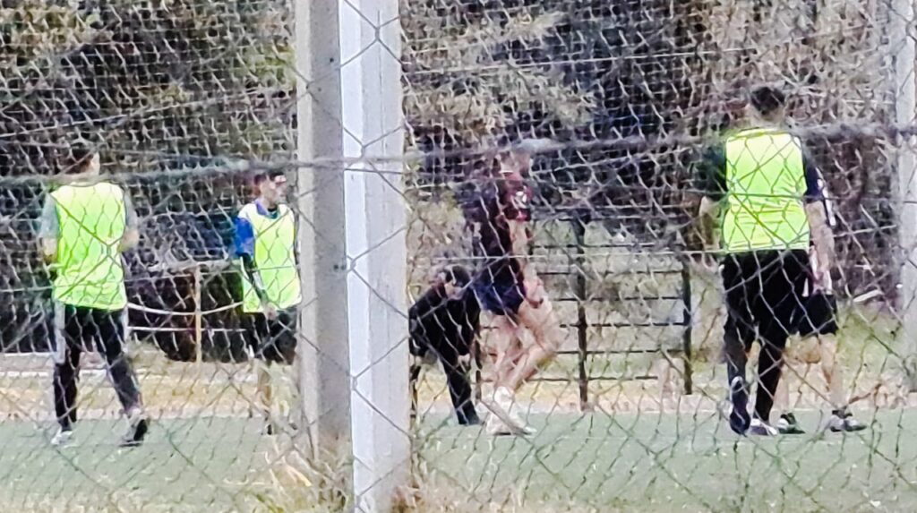 Abella ordenó el cierre de las canchas de fútbol 5: el “metegol humano ...