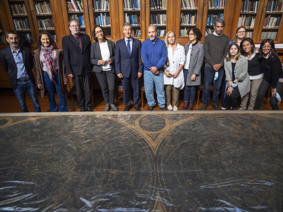 Volvió a la UNLP el restaurado “Mapa del Cielo”: una joya histórica de ...